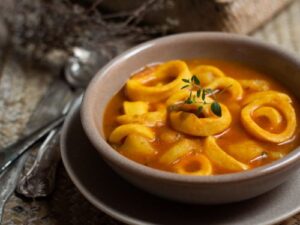 Receta de Potas en Salsa de la Abuela: Un Plato Tradicional Lleno de ...